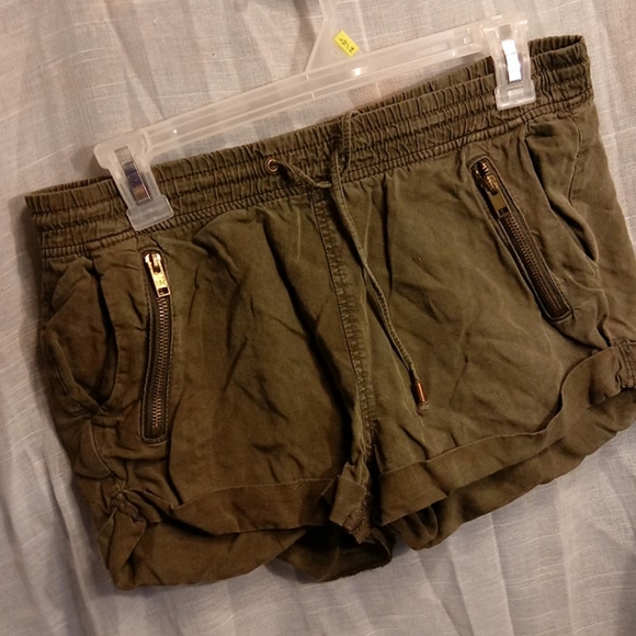 Divided | Shorts | Divided Size 6 Short Shorts Army Green | Poshmark